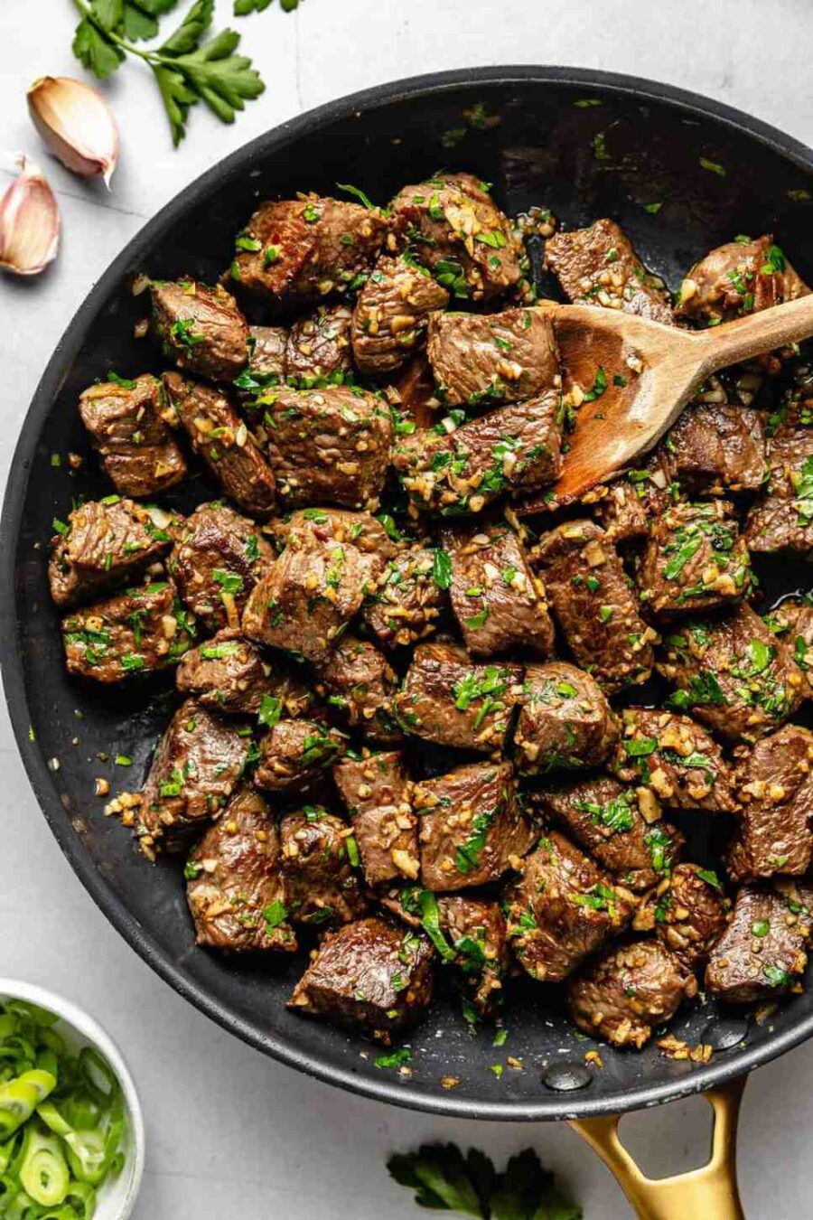 25 Crowd-Favorite New Year’s Eve Appetizers Everyone Actually Eat