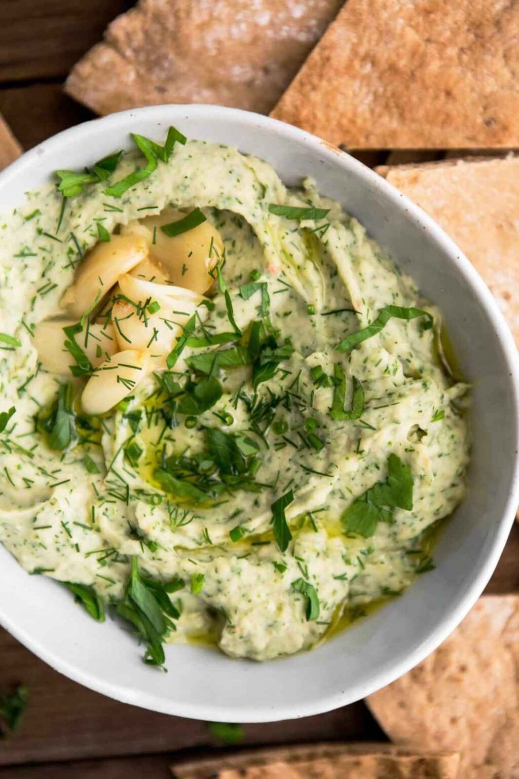 20 Mouthwatering Game Day Dips Everyone Actually Crowds Around