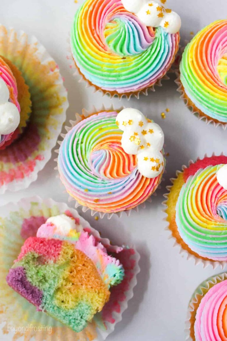 20 Festive St. Patrick’s Day Cupcakes Everyone Will Love